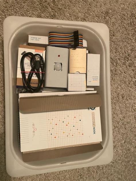 Arduino Starter Kit K000007 English Projects Book