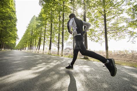 户外跑步高清图片下载 正版图片500891530 摄图网