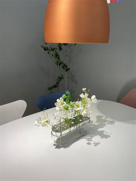 어쩔 수 없는 모든 것을 순리라고 받아들일 때 산처럼 거대하고 위대한 어른이 되는 것 프리츠한센 이케바나 화병 분당 맛집 카페 꽃정기구독 추천 네이버 블로그