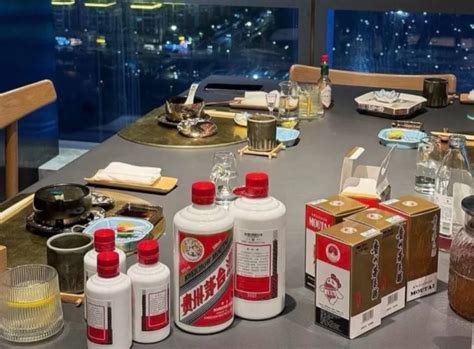 年轻人都在喝的白酒是什么味道？ 知乎