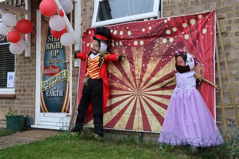 See Amazing Darth Vader Dobby And Maui Scarecrows At Cambridgeshire Village Cambridgeshire Live