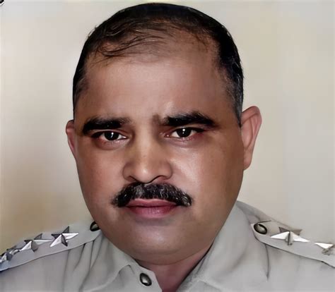 Crpf Inspector Kuldeep Kumar Killed In Jammu And Kashmir Encounter With Militants India