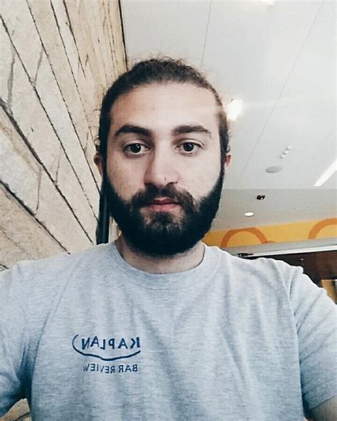 თავისუფალი უნივერსიტეტის ბიზნესის სკოლის კურსდამთავრებული ნიკა გიგაშვილი სწავლას აშშ ში