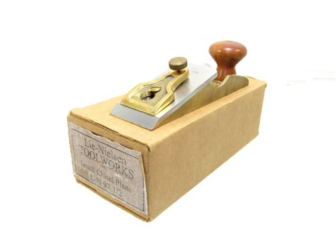 Mint New Lie Nielsen 97 1 2 Small Chisel Plane In Original Box