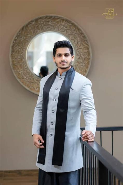 C A P C H A සිංහලයන්ගේ සංකේතය ආර්ය සිංහල ඇදුම Facebook