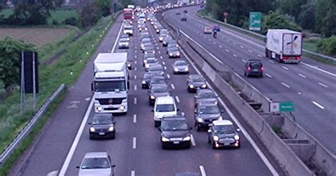 Varese Al Via Lavori Per Collegare Via Selene Allautolaghi Divieto