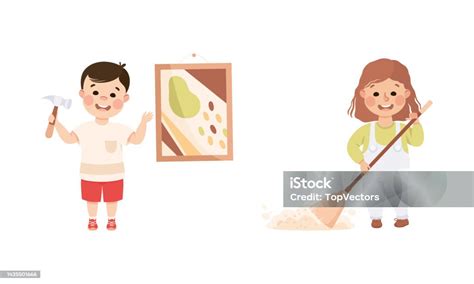 집안일을 하는 귀여운 애들 벽에 그림을 매달아 놓는 어린 소년 바닥 만화 벡터 일러스트레이션을 닦는 소녀 가사 집안일에 대한 스톡 벡터 아트 및 기타 이미지 Istock