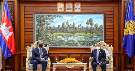 សម្តេចអគ្គមហាពញាចក្រី ហេង សំរិន អនុញ្ញាតឱ្យ ឯកអគ្គរដ្ឋទូតសហរដ្ឋអាមេរិក ប្រចាំកម្ពុជា