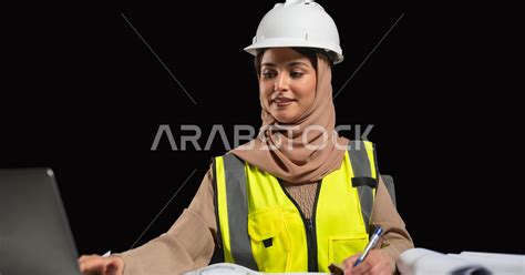 متابعة سير المشروع التكنولوجيا والمجالات الهندسية مفهوم الهندسة