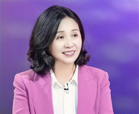 三次 倒追”换来32年恩爱，57岁的黄菡，真不是一个传统女人 知乎