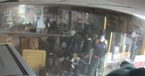 Man Turns In His Friend For Gun Robberies To Get 20k Reward