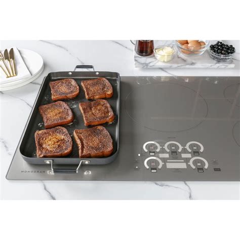 Monogram 30 Induction Cooktop In Silver
