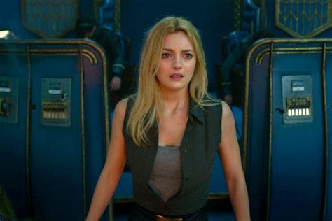 Leila George Biography Age Height Net Worth Wiki Celebrity Jihad