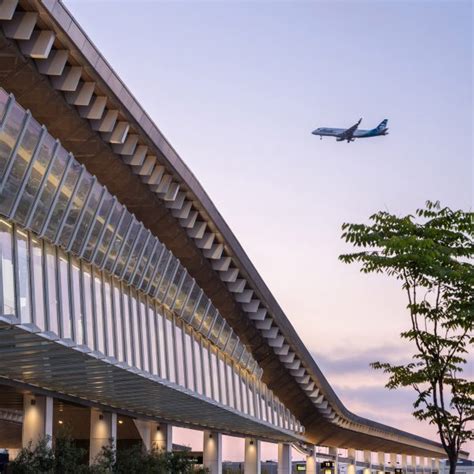 Zgf Architects Places Mass Timber Roof On Portland Airport Terminal