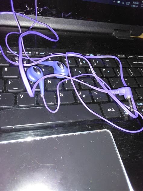 Simple Microphone 3 Steps With Pictures Instructables