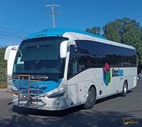 Autobuses En Guanajuato Sobre La Carr Federal 45 Tramo León