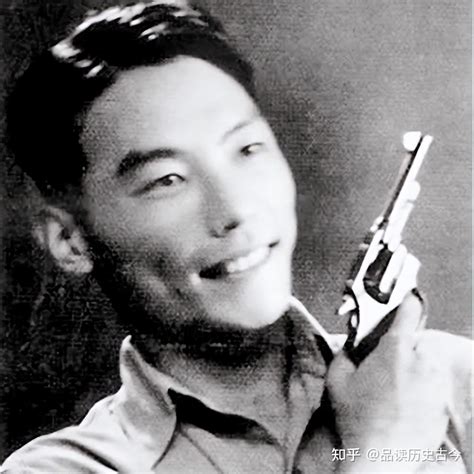 1976年，谁在关键时刻促成了华国锋叶剑英联手？ 知乎