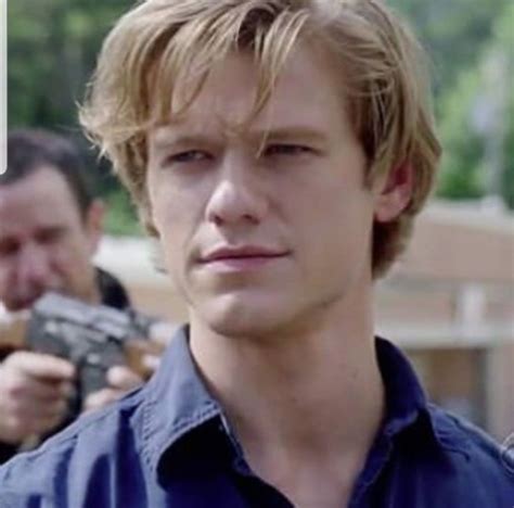 Lucas Till Macgyver Hot