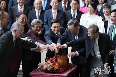 李家超率官員出席立法會午宴 稱繼續鞏固深化行政立法關係 1757 20231117 港聞 即時新聞 明報新聞網