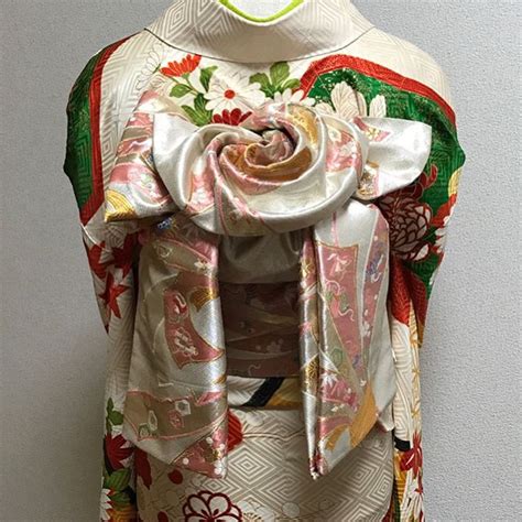 mionaさんはInstagramを利用しています 帯結びアレンジ シルバー系 熨斗目柄の帯を長めの文庫結びでエレガントに 文庫