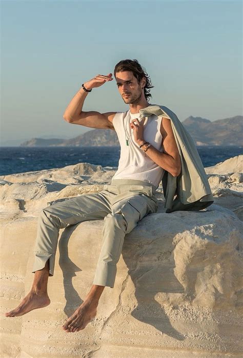 Mysterious Art And Men — Giorgos Mavrogiannis