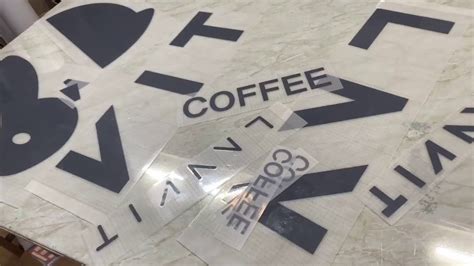 유리스티커 유리창스티커 로고스티커 가게스티커 카페 디자인 스티커 캐릭터스티커 시트컷팅 시트컷 가게 유리 컷팅 스티커 유리창 글자 시트 시트지 레터링 주문 제작 컷 맞춤