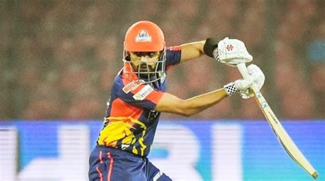 Karachi Kings Defeat Quetta Gladiators In Psl 6 Opening Match
