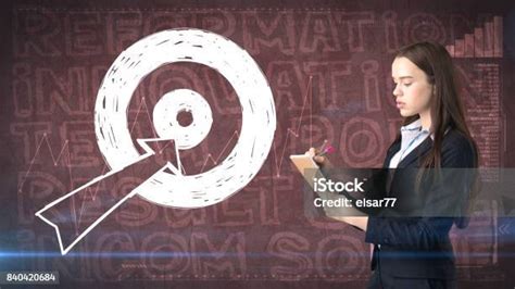 단어를 마케팅으로 그려진 배경에 뷰티 사업가입니다 광고 투자와 사업 계획 개념 기업 재무와 산업에 대한 스톡 사진 및 기타 이미지 기업 재무와 산업 러시아 마케팅