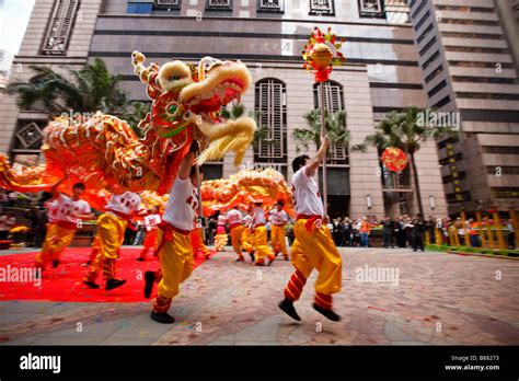 About Chinese Dragon Dance