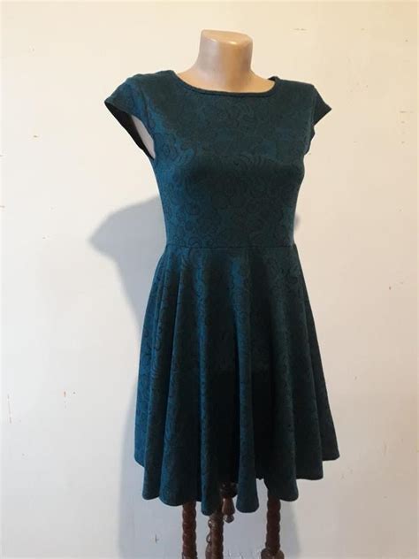 Сукню — ціна 100 грн у каталозі Короткі сукні Купити жіночі речі за доступною ціною на Шафі