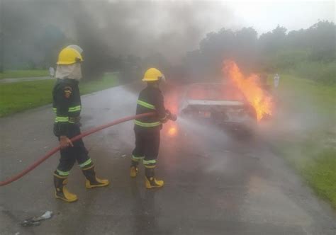 ရန်ကုန် မန္တလေးအမြန်လမ်း၌ ကားတစ်စီး ဘတ်ထရီအိုးပေါက်ကွဲကာ မီးလောင်မှုဖြစ်ပွား