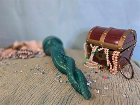 Mr Hankey S Toys Davy S Tendrils Review Tried Tested