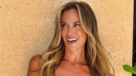 Brooks Koepkas Wife Jena Sims Criticized For Masters Outfit