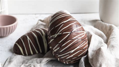 How To Make Easter Eggs Chocolate