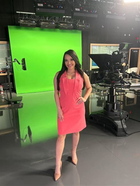 Robin Gwenn Rcurvynewswomen
