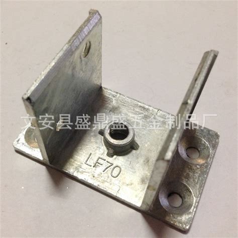 塑钢锌合金门窗配件五金 中挺连接件扇梃插件 厂家直销中连接件 阿里巴巴