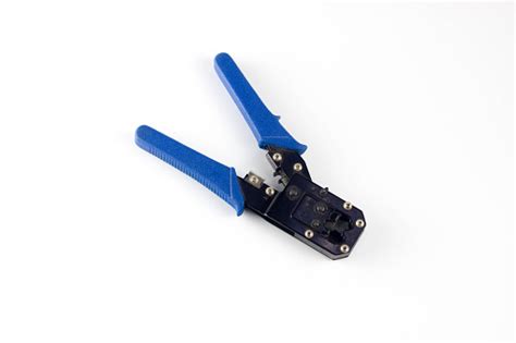 이더넷 케이블 와이어 Rj45 머리에 흰색 바탕에 조립 될 준비가 클리핑 경로와 네트워크 서버에 대한 스톡 사진 및 기타 이미지 네트워크 서버 네트워크 연결 플러그