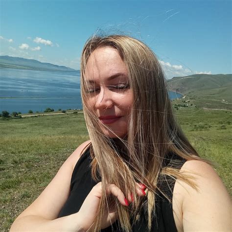 Beraramos678 のキャスト：無料のライブセックス＆チャット Stripchat