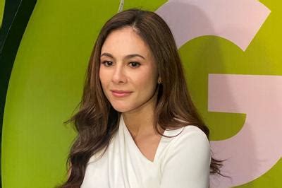 Wulan Guritno Tegaskan Tidak Pernah Buka Baju Saat Bintangi Open BO