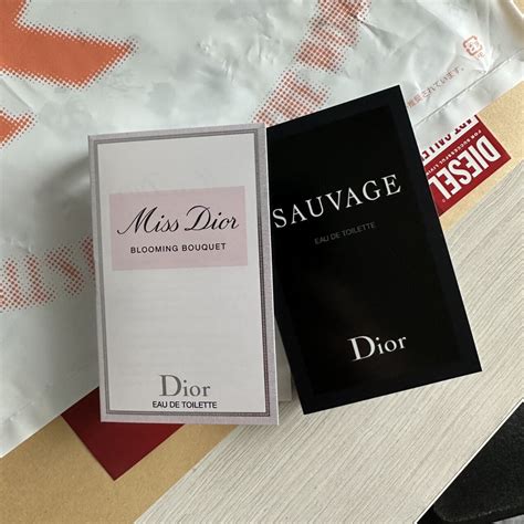 요즘 백화점 향수샘플 이벤트 없나요~ 패션 에펨코리아