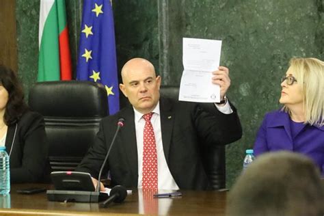 Гешев инструмент в ръцете на Господ или системен бъг