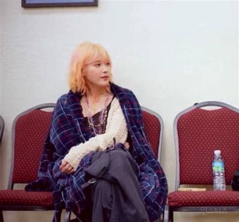 아이유가 친동생 볼 때 나오는 표정ㅋㅋㅋㅋ 인스티즈 Instiz 이슈 카테고리