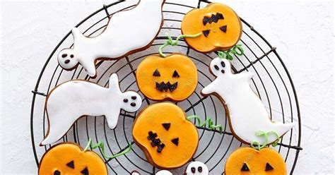 Какие вкусные и оригинальные десерты приготовить на Хэллоуин 2023 топ 2 рецепты