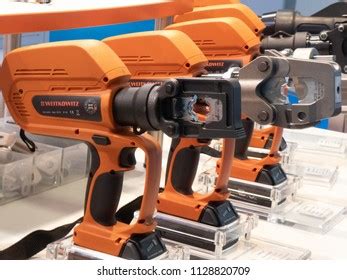 41 Compression Lugs Royalty Free Photos And Stock Images Shutterstock