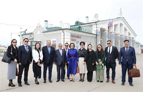 Urtnasan 🌀ДОРНЫН ГОВЬ ️ Нар даллаж өглөө эхэлдэг Монголын говийн эхэн Дорнын говь нутагтаа