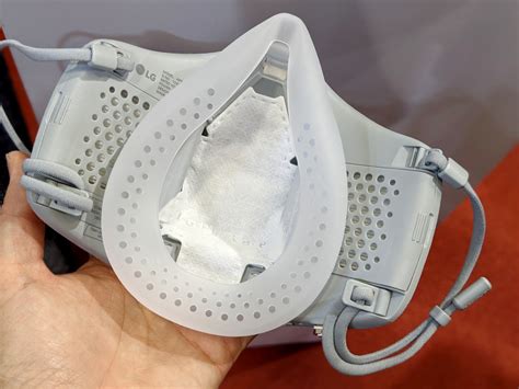 升級進化！lg Puricare 口罩型空氣清淨機現正熱賣 Uv 消毒充電盒 12 月上市 上報 生活
