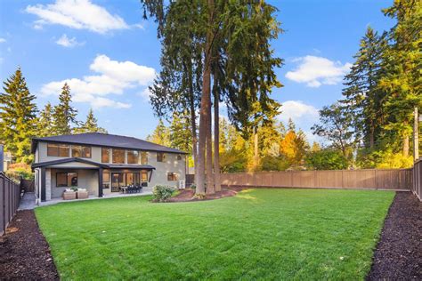 12127 Kirkland
