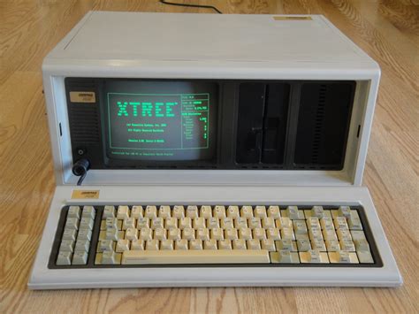 Compaq Portable Plus TanRu Nomad Retro Computing