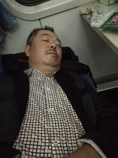 隔壁老王 On Twitter 直男大叔也有颗同志心 Rdibhmnmvy Twitter