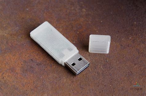 Free 3d File Usb Housing With Usb Connector Cover・3d Printer Model To Download・cults